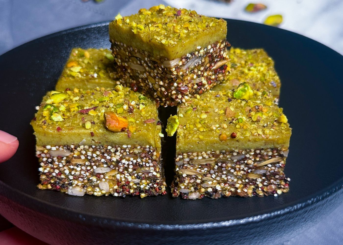 Popped Quinoa Pistachio Bars – Easy No Bake Vegan Snacks